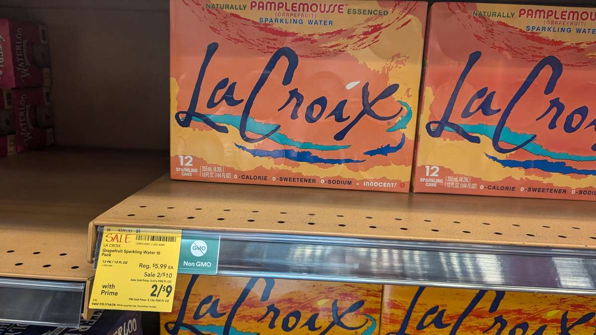 LaCroix Sparkling Water Pamplemousse — PlasticList
